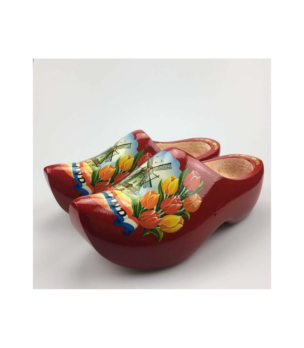 Rode klompen met molen en tulpen kopen bij habermehl.nl?
